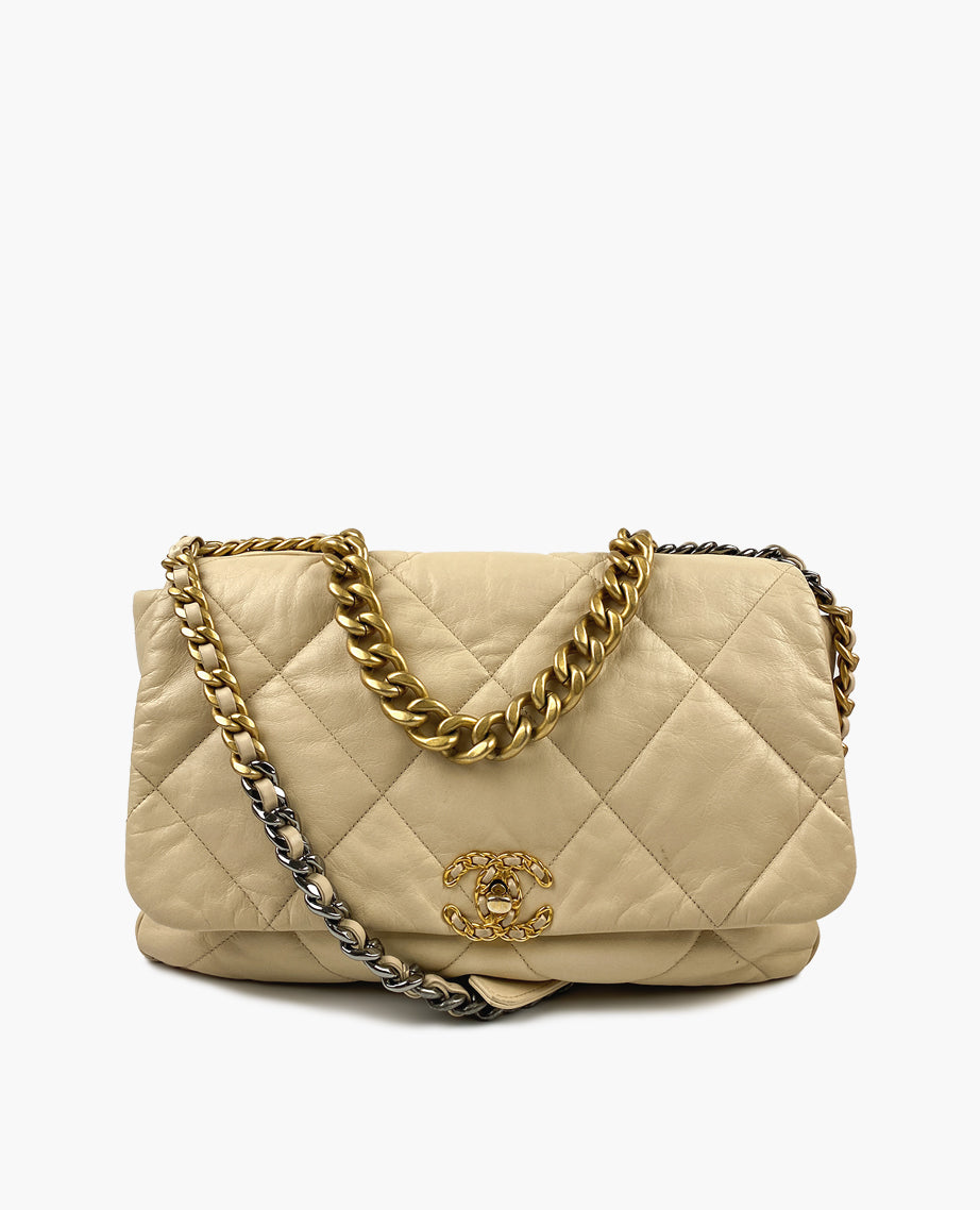 Chanel 19 Maxi Nude Lambskin – Luxury Helsinki