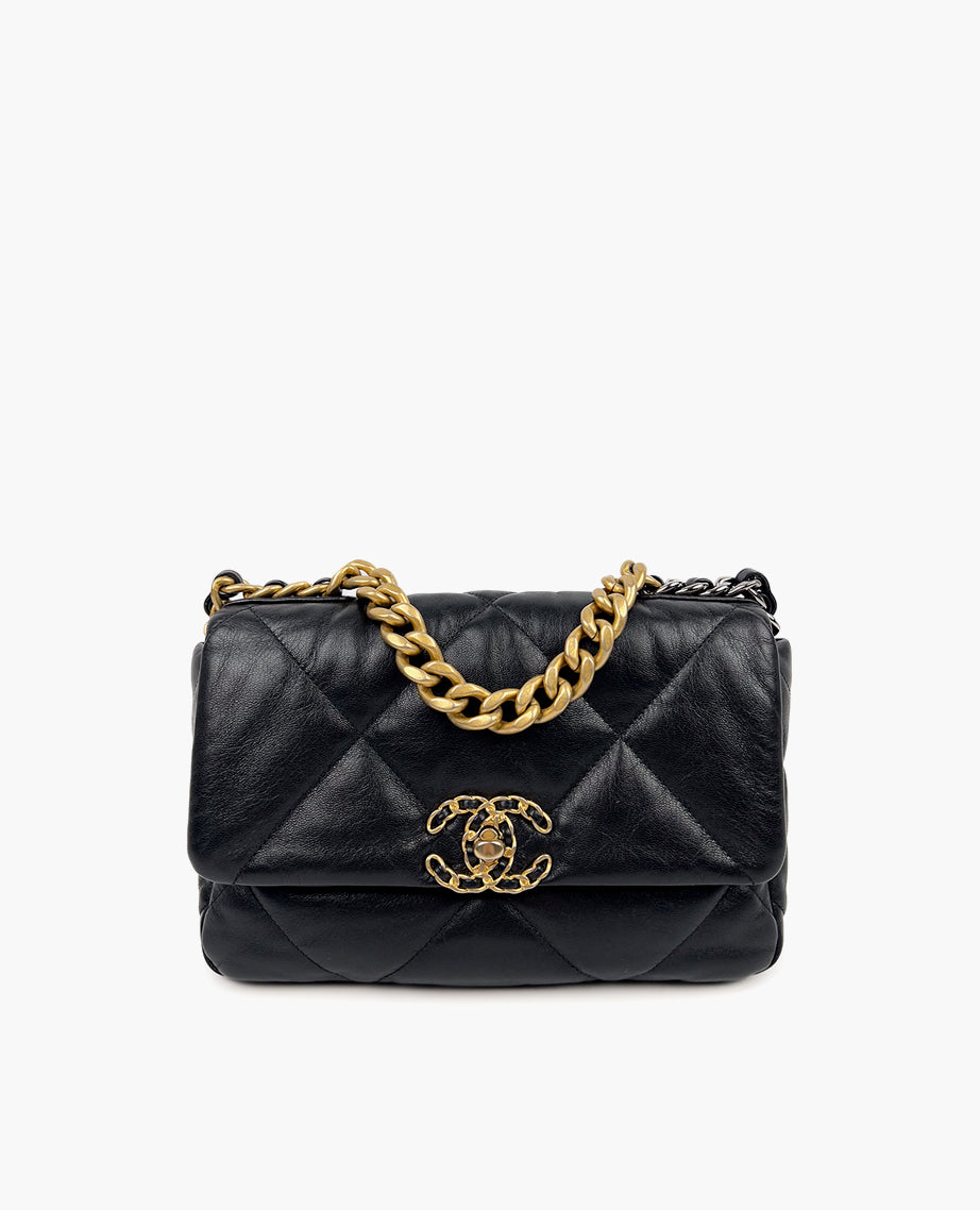 Chanel 19 Small Black Goatskin – Luxury Helsinki